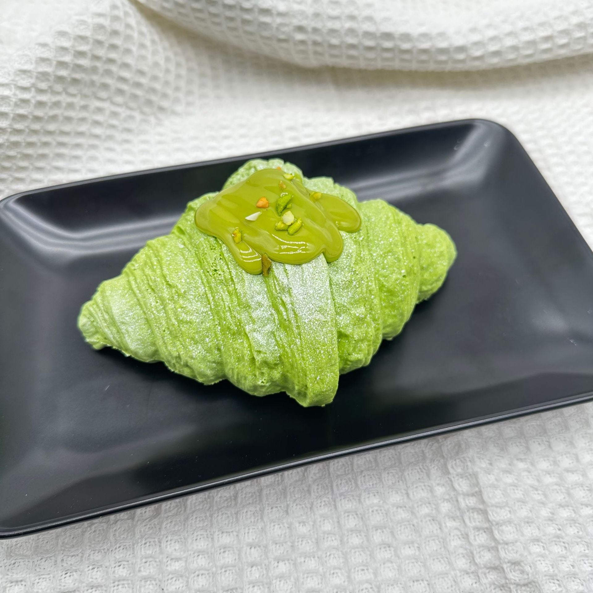Croissant Slow Rising Squishy – FUFUSQUISHY