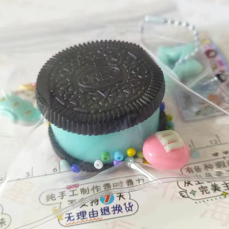 Small Oreo Squishy